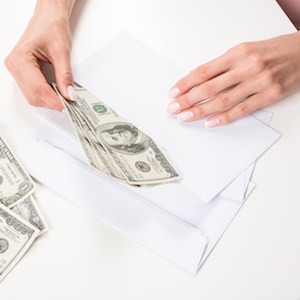 Moms Make Cents: Money Tips For Moms - Moms Make Cents